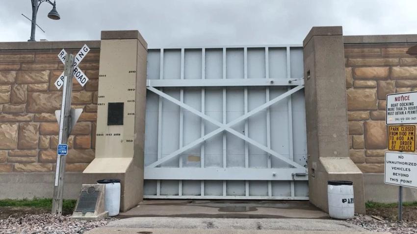 Working principle of automatic flood control airtight door | Legendary11